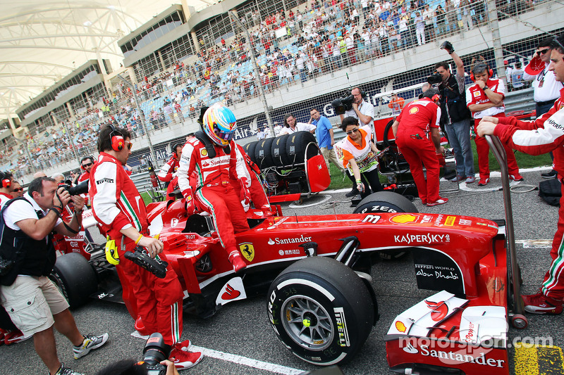 Ferrari 'calm' despite troubled start - Gene