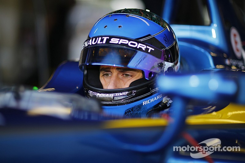 Nicolas Prost earns pole for inaugural Beijing ePrix