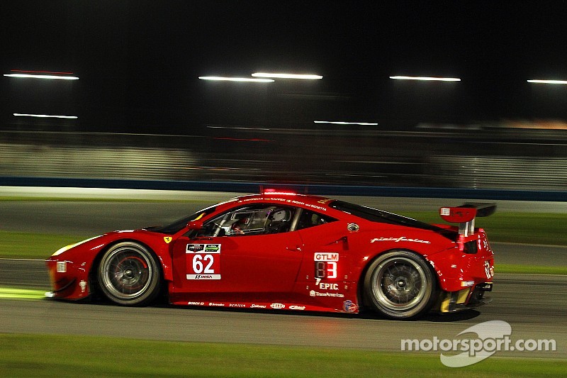 Risi Competizione team successfully complete their set up at Daytona