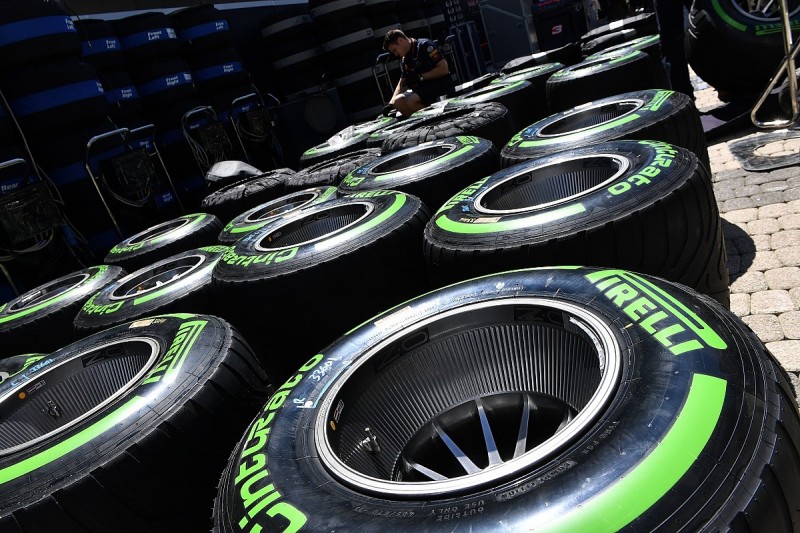 Pirelli plans extra wet tyre Formula 1 testing using 2015 cars