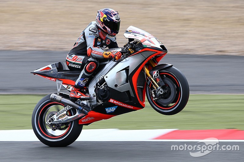 Le nouveau châssis Aprilia désormais disponible pour les deux pilotes