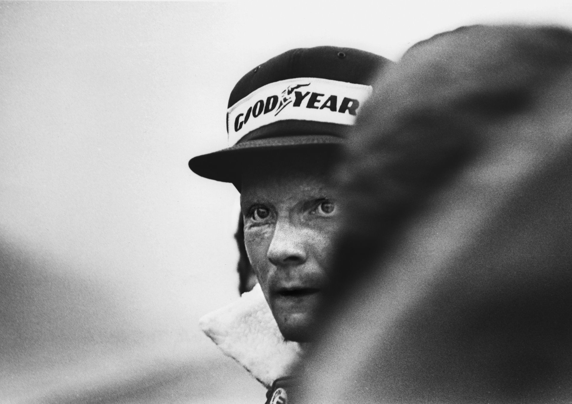 Egy egészen hihetetlen visszatérés a Forma-1-ben: Lauda a súlyos égési ...