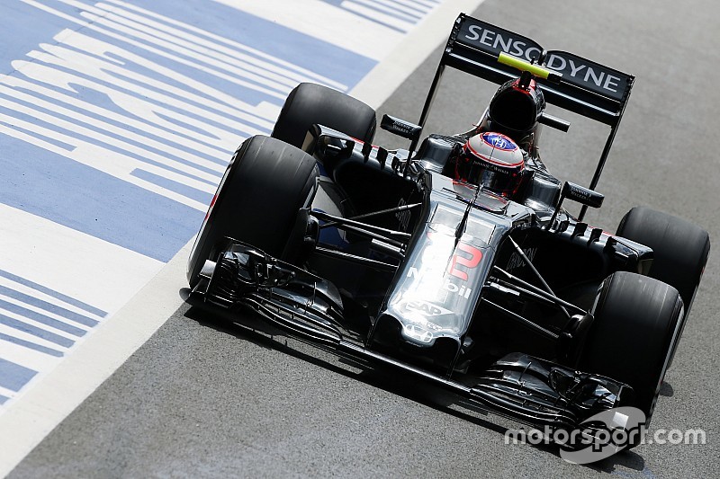 McLaren over achtervleugel Button: "Geen probleem voor de race"