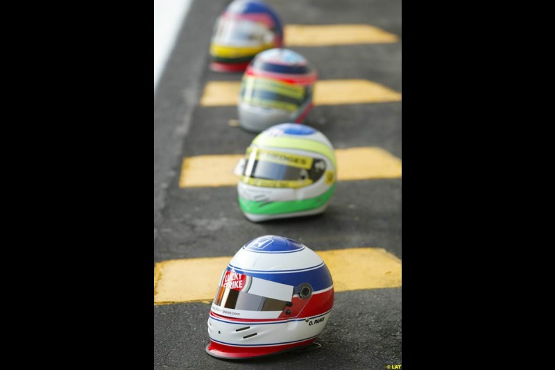 2002 Drivers' Helmets