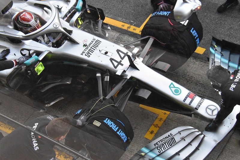 Mercedes tries revised front wing in 2019 Formula 1 testing