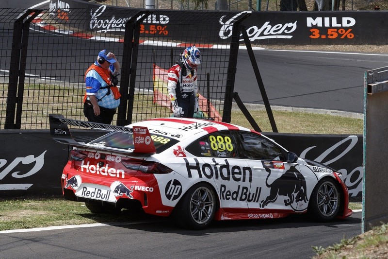 Bathurst 1000: Scott McLaughlin leads wet first qualifying