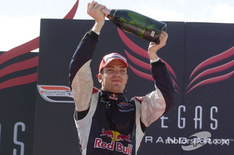 2007: Doornbos geeft goede voorbeeld aan Verstappen in Las Vegas