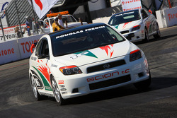 Douglas Fregin Profile - Bio, News, High-Res Photos & High Quality Videos