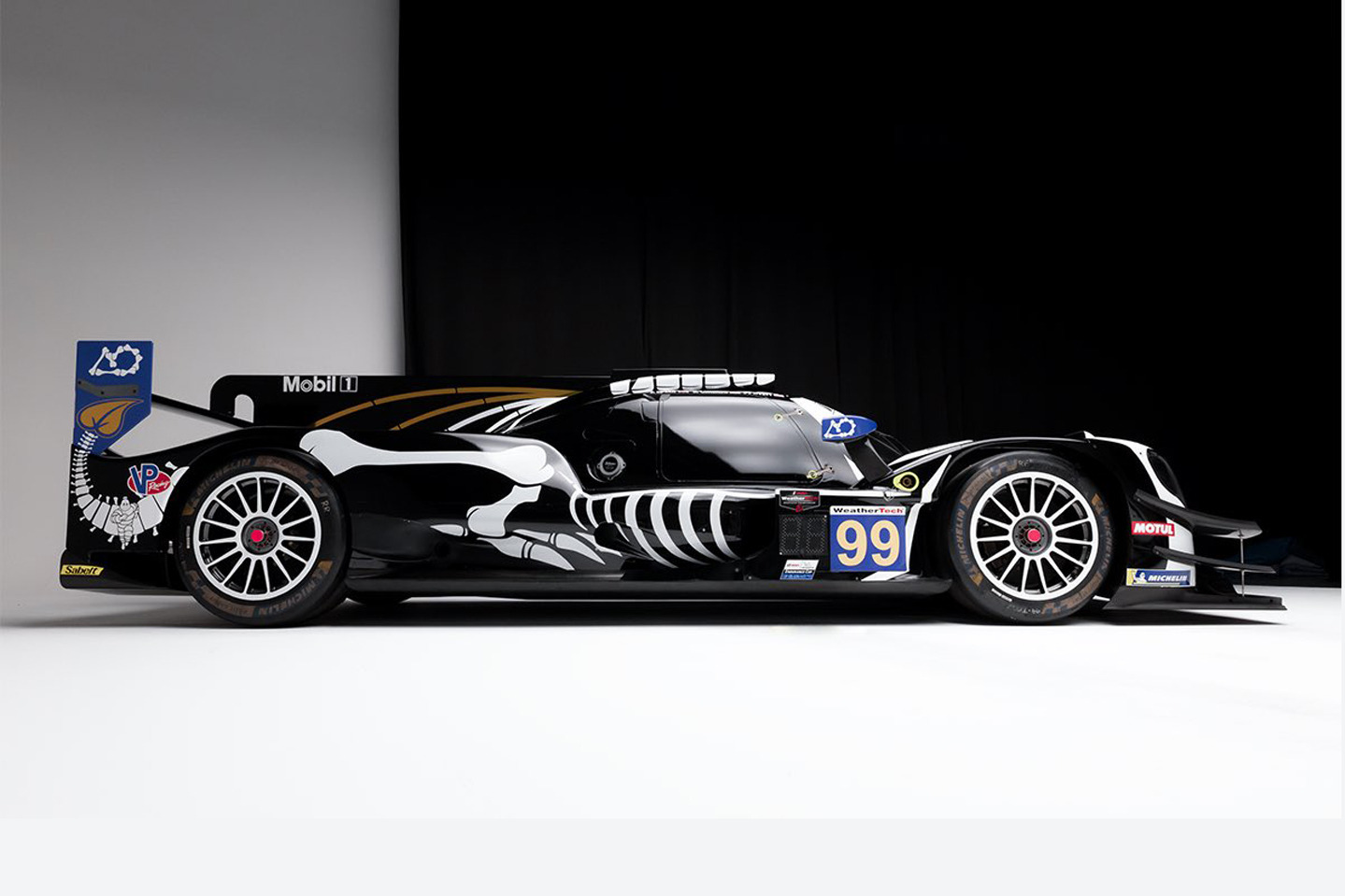 Rexy e Spike versione scheletro: ennesima genialata AO Racing per la ...