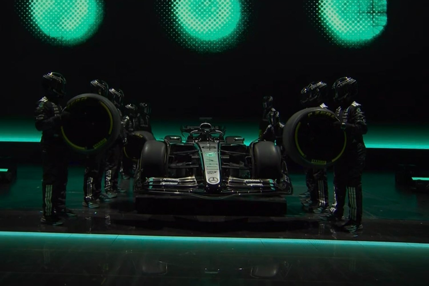 DIRETTA | F1 75 Live: la presentazione delle livree 2025 | Diretta ...